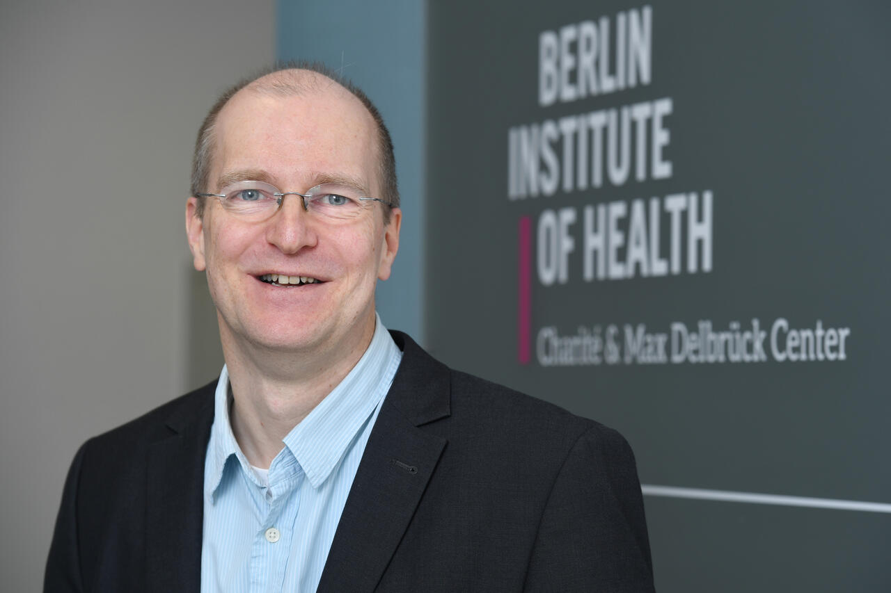 Dieter Beule erhält Professur für Translationale Bioinformatik | Max ...