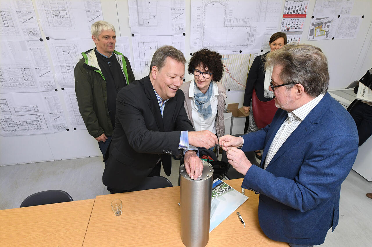 MDC feiert Bau des neuen BIMSB-Gebäudes im Zentrum Berlins | Max ...