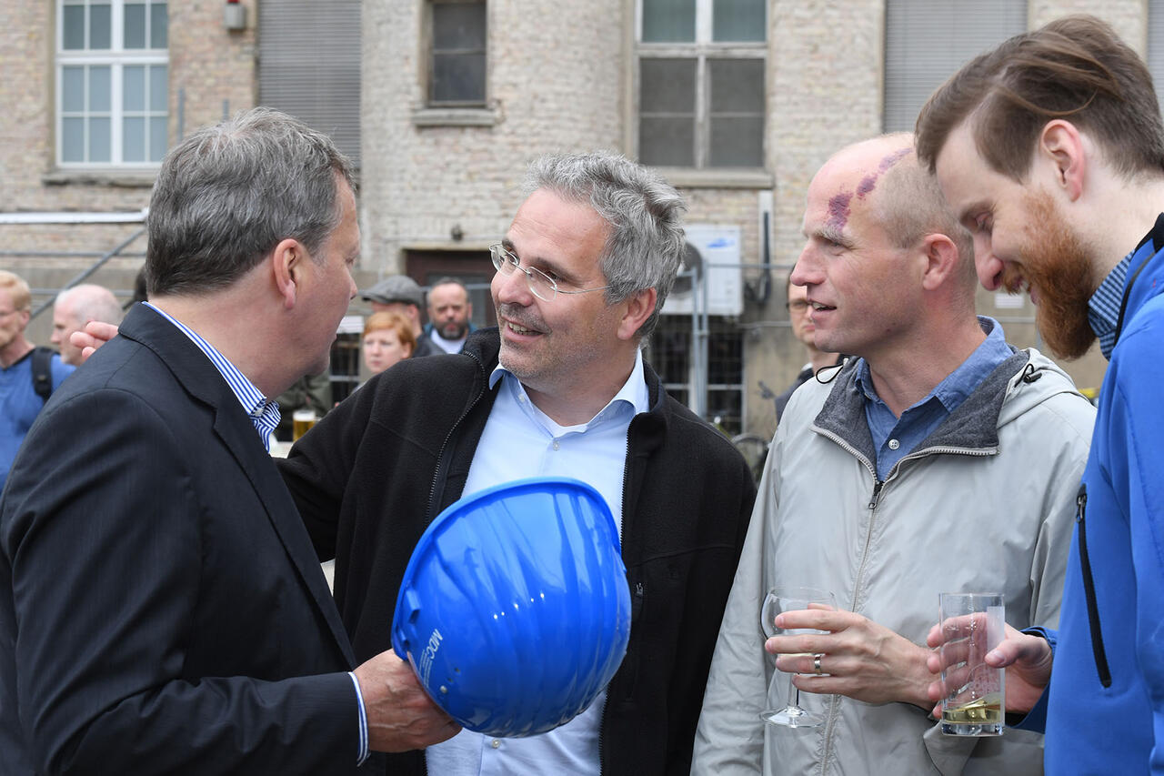 MDC feiert Bau des neuen BIMSB-Gebäudes im Zentrum Berlins | Max ...