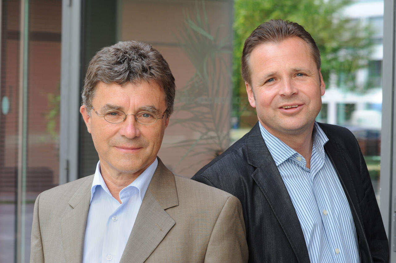 Bundesverdienstkreuz für Dr. Gudrun Erzgräber bei Verabschiedung in den ...